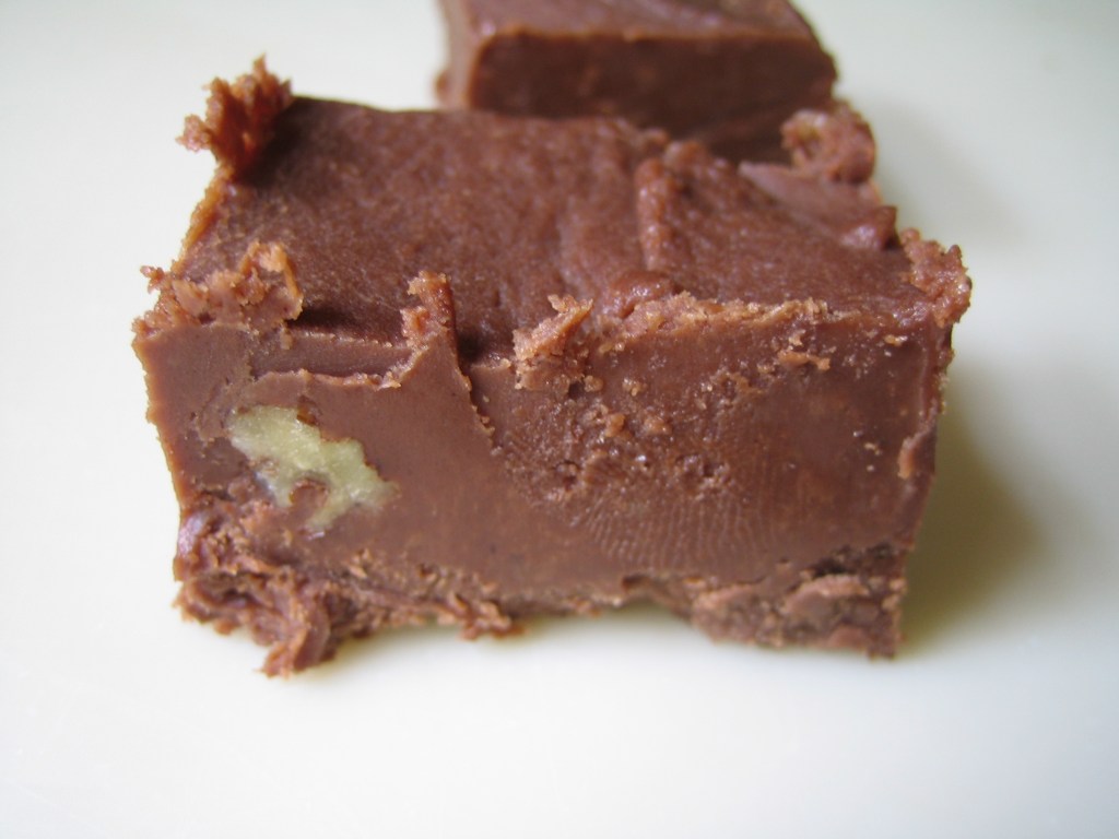 Chocolate Fudge | I Sing In The Kitchen
