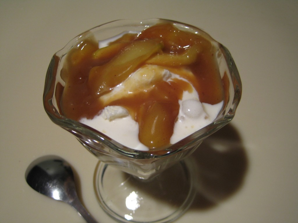 Short And Sweet. Apple Butterscotch Sundaes. | I Sing In The Kitchen