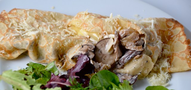 Melting Brie And Mushroom Crêpes | I Sing In The Kitchen
